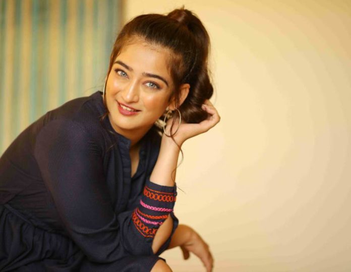 Akshara Haasan Biography, Age, Wiki, Height, Weight, Boyfriend, Family ... Akshara Haasan Biography, Age, Wiki, Height, Weight, Boyfriend, Family ...