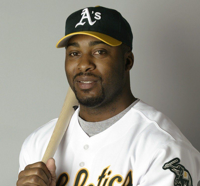 Ron Gant Wiki, Wedding, Bio, Wife, Kids, Age, Family, Stats, Salary ...